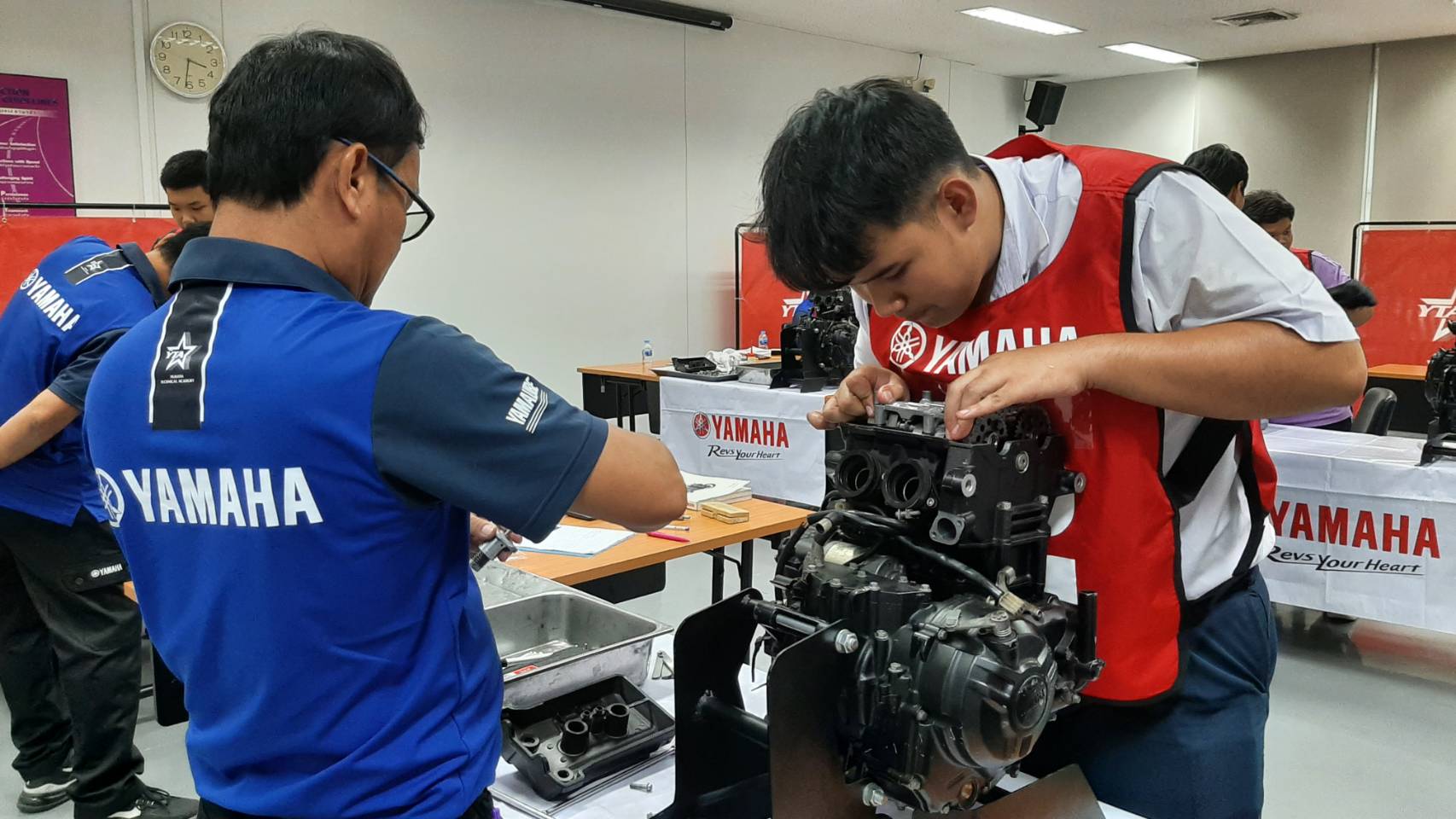 ขอแสดงความยินดีนักเรียน CDTI ได้ อันดับที่ 14 จากการผ่านรอบคัดเลือกเข้าแข่งขันในรอบ 30 ทีม ...